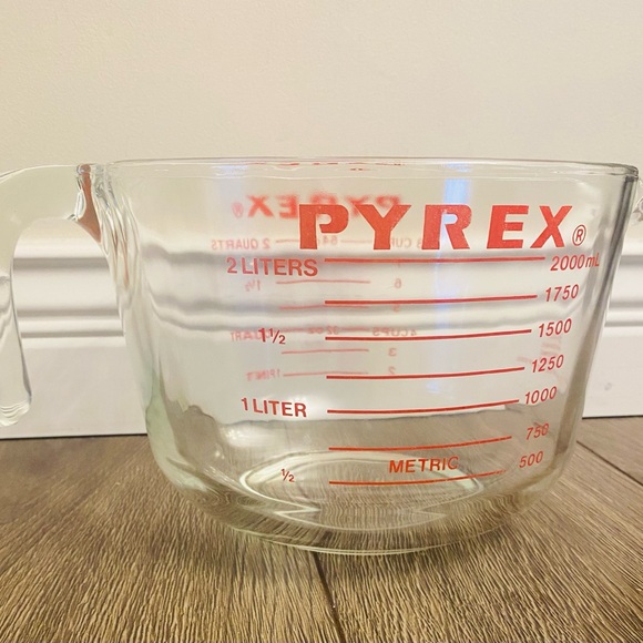 Pyrex | Kitchen | Pyrex Clear Glass Measuring Cup With Red Markings 8 ...